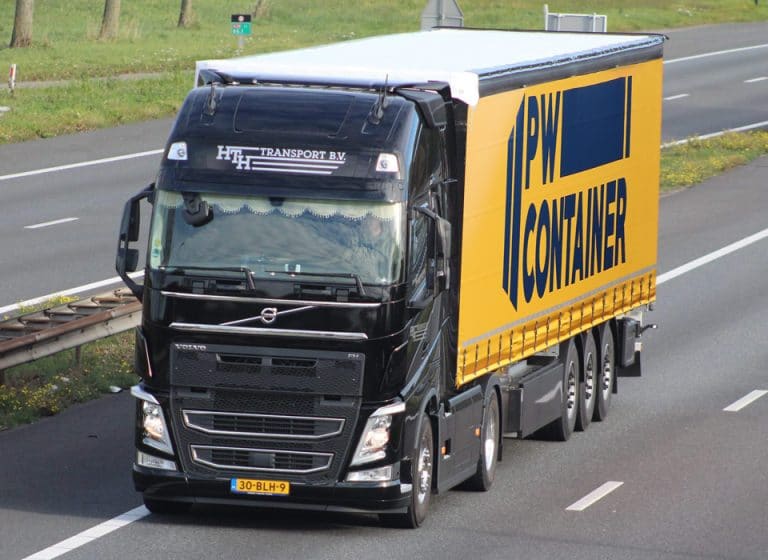 HTH Transport, dienstverlener binnen heel Europa - Vierhouten Groep